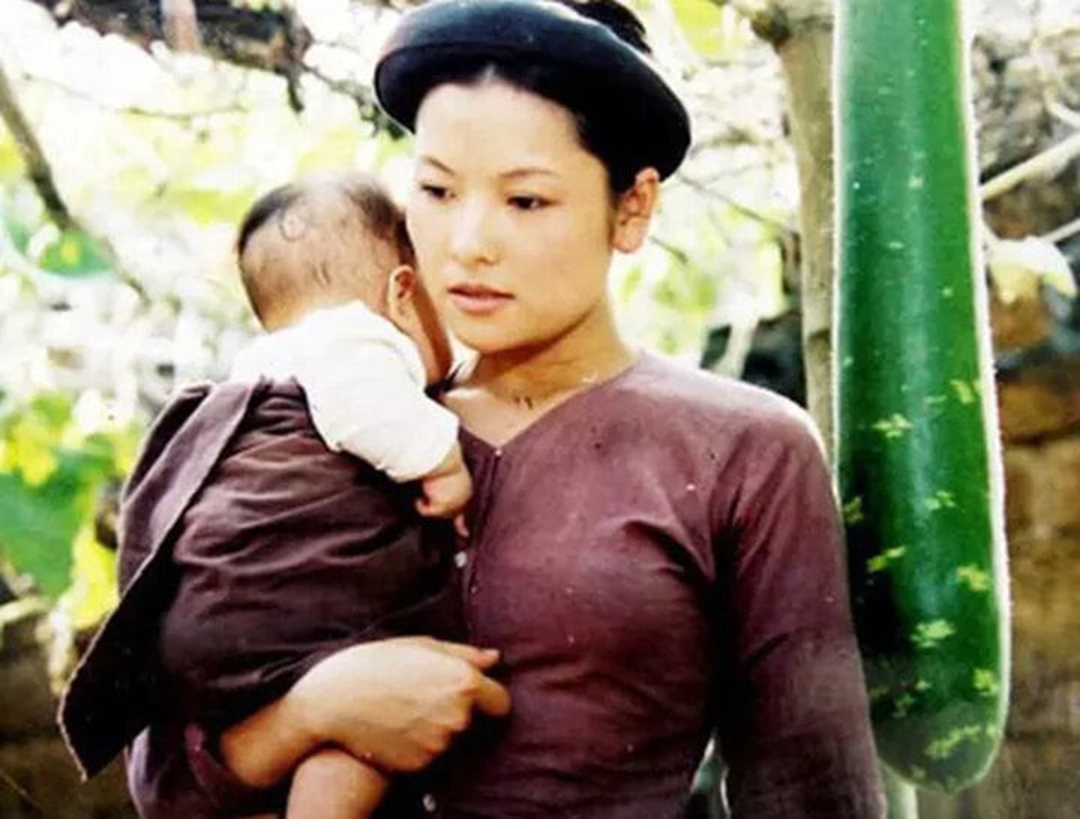 Chuyện tình đẹp của NSND Thu Quế: Vợ mỹ nhân Hà thành, chồng nam thần màn ảnh nhỏ