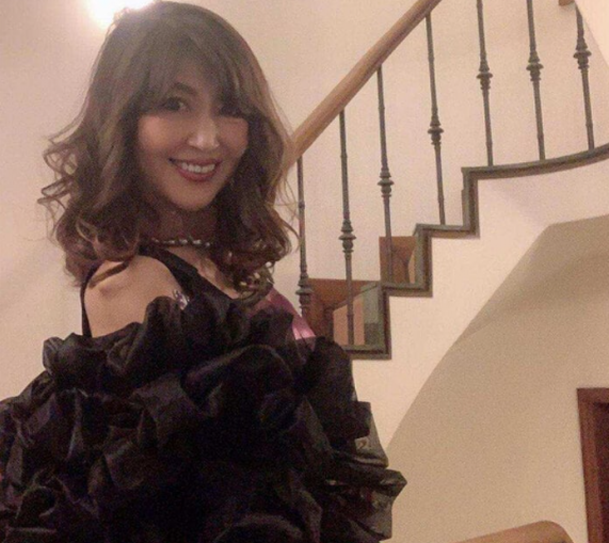 Cụ bà 74 tuổi trẻ đẹp như 30 nhờ bí quyết "lạ", nhất là cái số 2