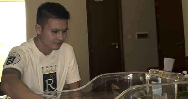 Con trai cầu thủ Quang Hải chính thức lộ diện, nhan sắc cực phẩm "không ...