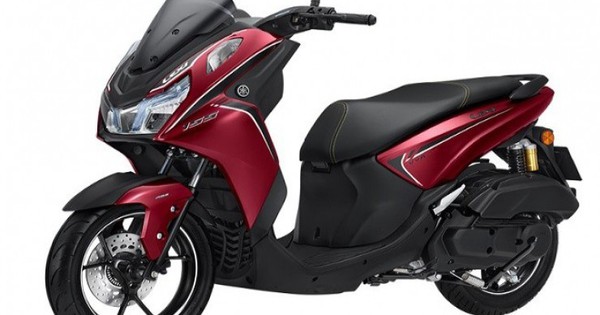 Yamaha LEXI 155 VVA giá 48,5 triệu đồng, so kè Honda Vario 160