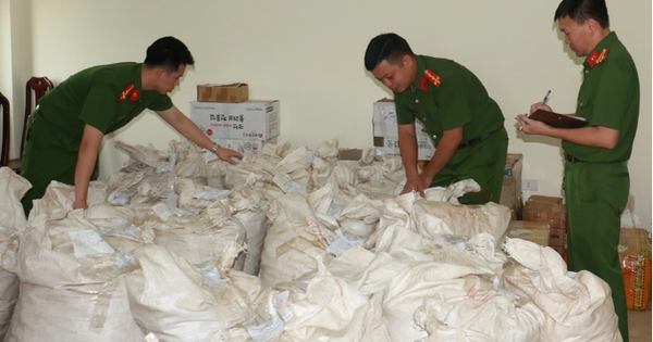 Bắt giữ lô hàng trị giá khoảng 10 tỷ đồng ở hầm bí mật dưới rơ-moóc