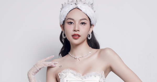 Phí Phương Anh "vịt hóa thiên nga" trong MV Dancing Queen