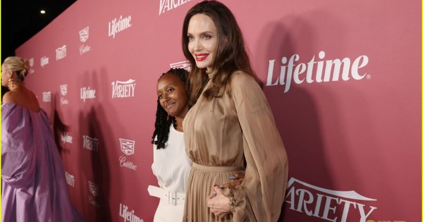 Angelina Jolie xinh đẹp sau tin đồn hẹn hò trai trẻ