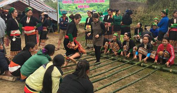 Độc đáo lễ cúng thần rừng của người Thái