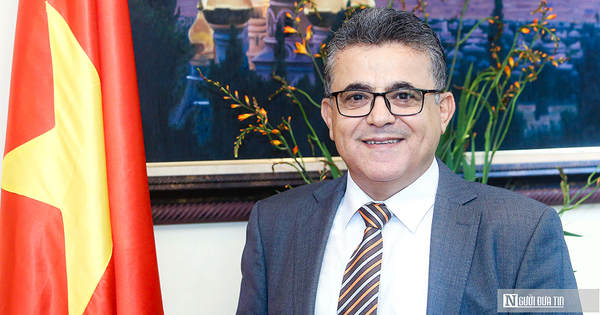 [E] Tôi đến Việt Nam như đến với con đường giải phóng dân tộc, đất nước