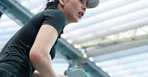 Cựu chủ công bóng chuyền Kim Huệ vô địch giải pickleball quy tụ nhiều ...